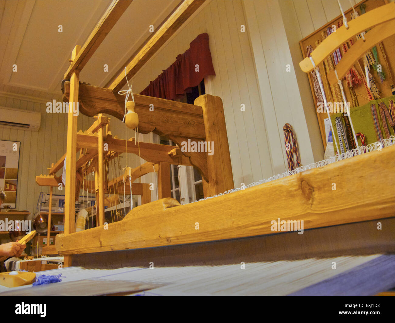 Hölzernes weben -Fotos und -Bildmaterial in hoher Auflösung – Alamy