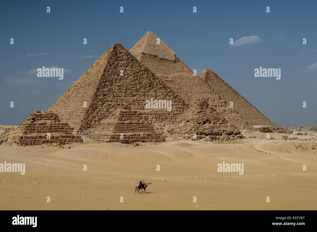 Die pyramiden bauen -Fotos und -Bildmaterial in hoher Auflösung – Alamy