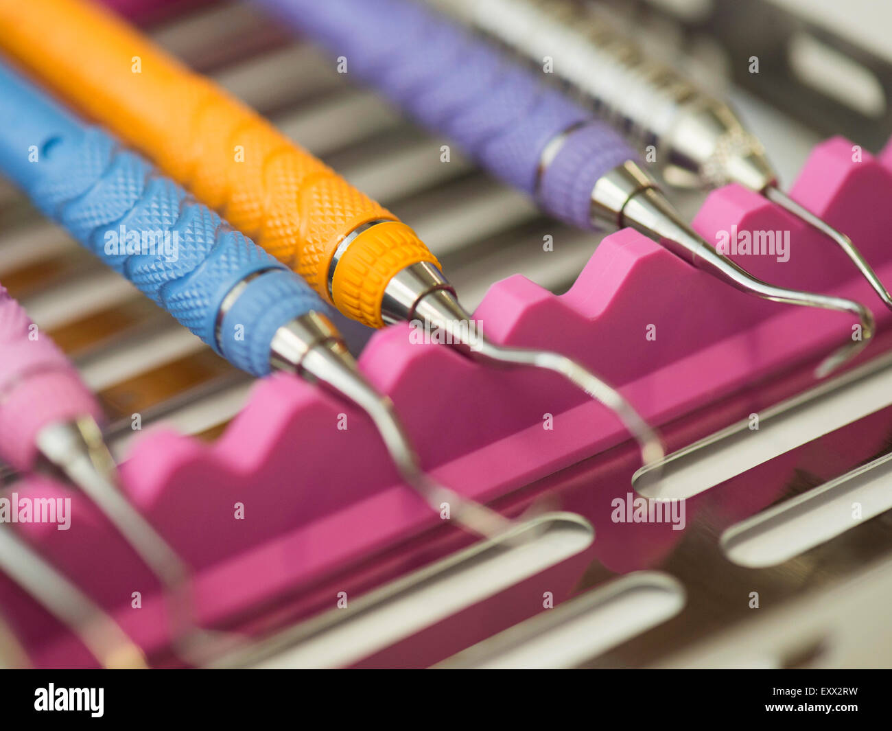 Instrumente für zahnärzte -Fotos und -Bildmaterial in hoher Auflösung ...