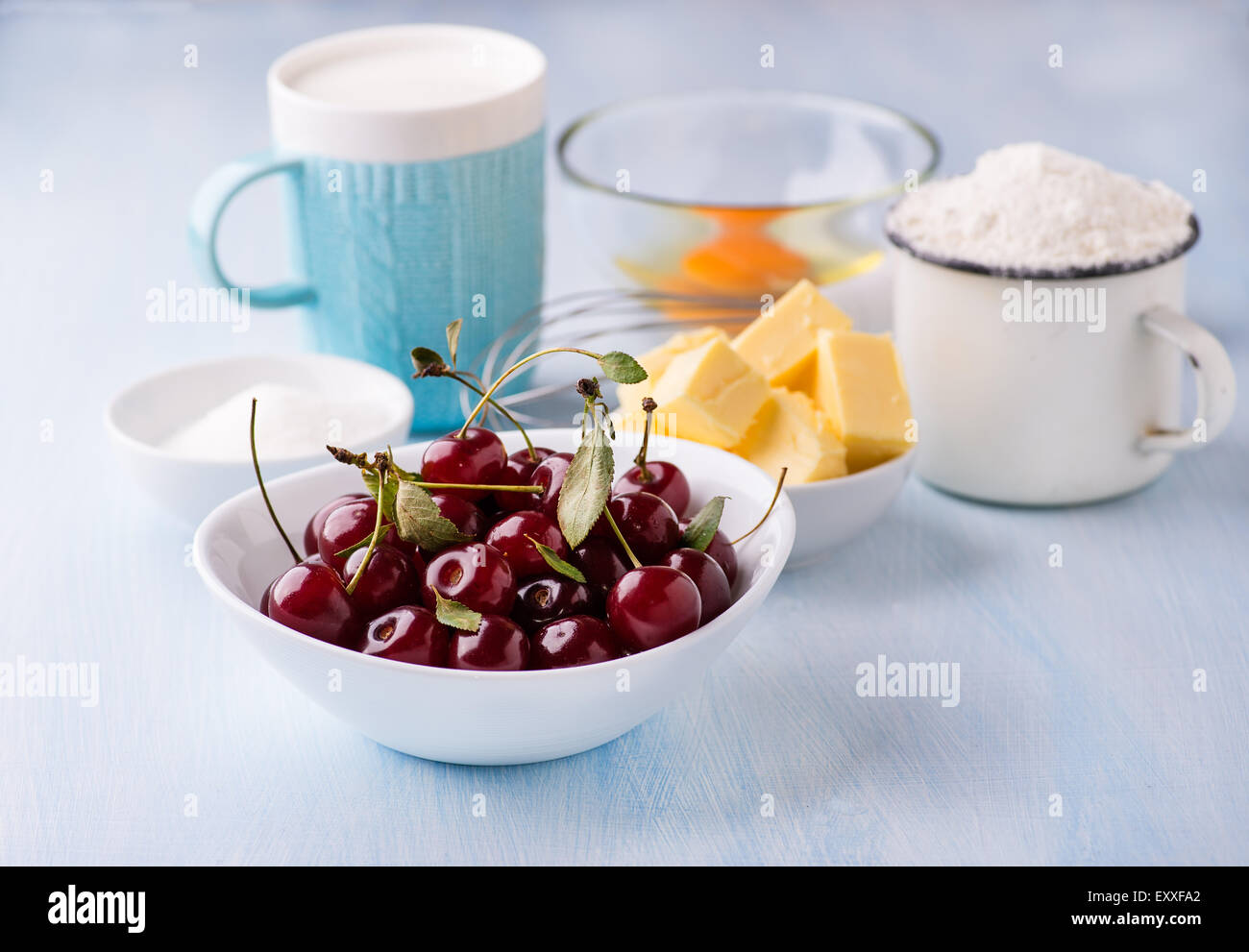 Teig mehl zucker butter -Fotos und -Bildmaterial in hoher Auflösung – Alamy