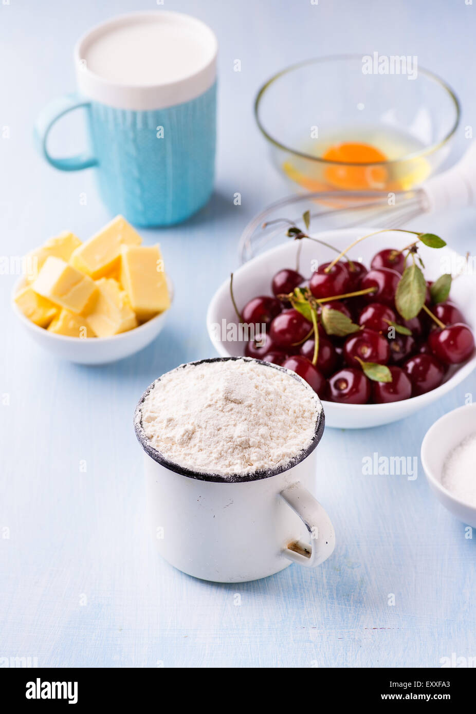 Teig mehl zucker butter -Fotos und -Bildmaterial in hoher Auflösung – Alamy