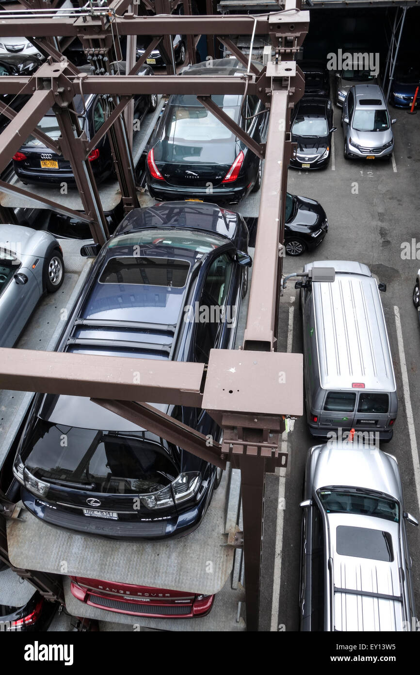 Vertikal, geparkte Autos parken Aufzug, mehrstufige Sysytem, Aufzug ...