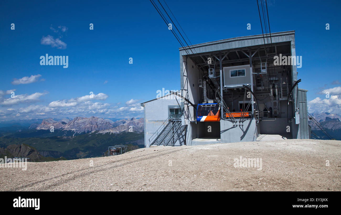 Kabine der Marmolada Seilbahn Lift von Malga Ciapela zur Serauta nach ...