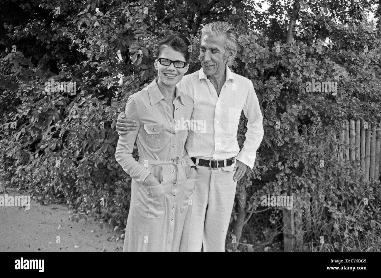 Der Schweizer Schauspieler Lukas Ammann Mit Ehefrau Liselotte Ebnet ...