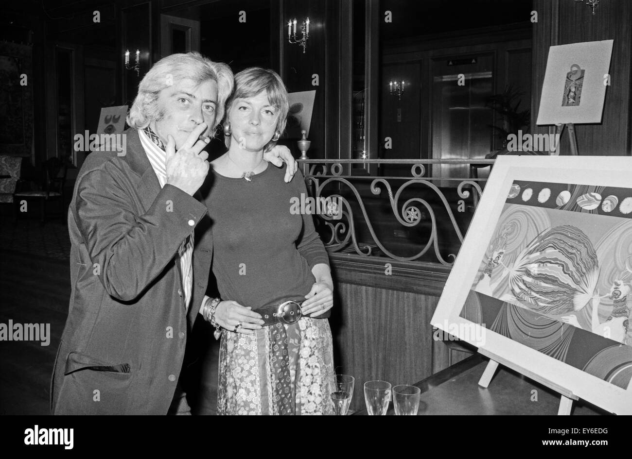 Der Österreichische Maler Prof. Wolfgang Hütter in München, Deutschland ...