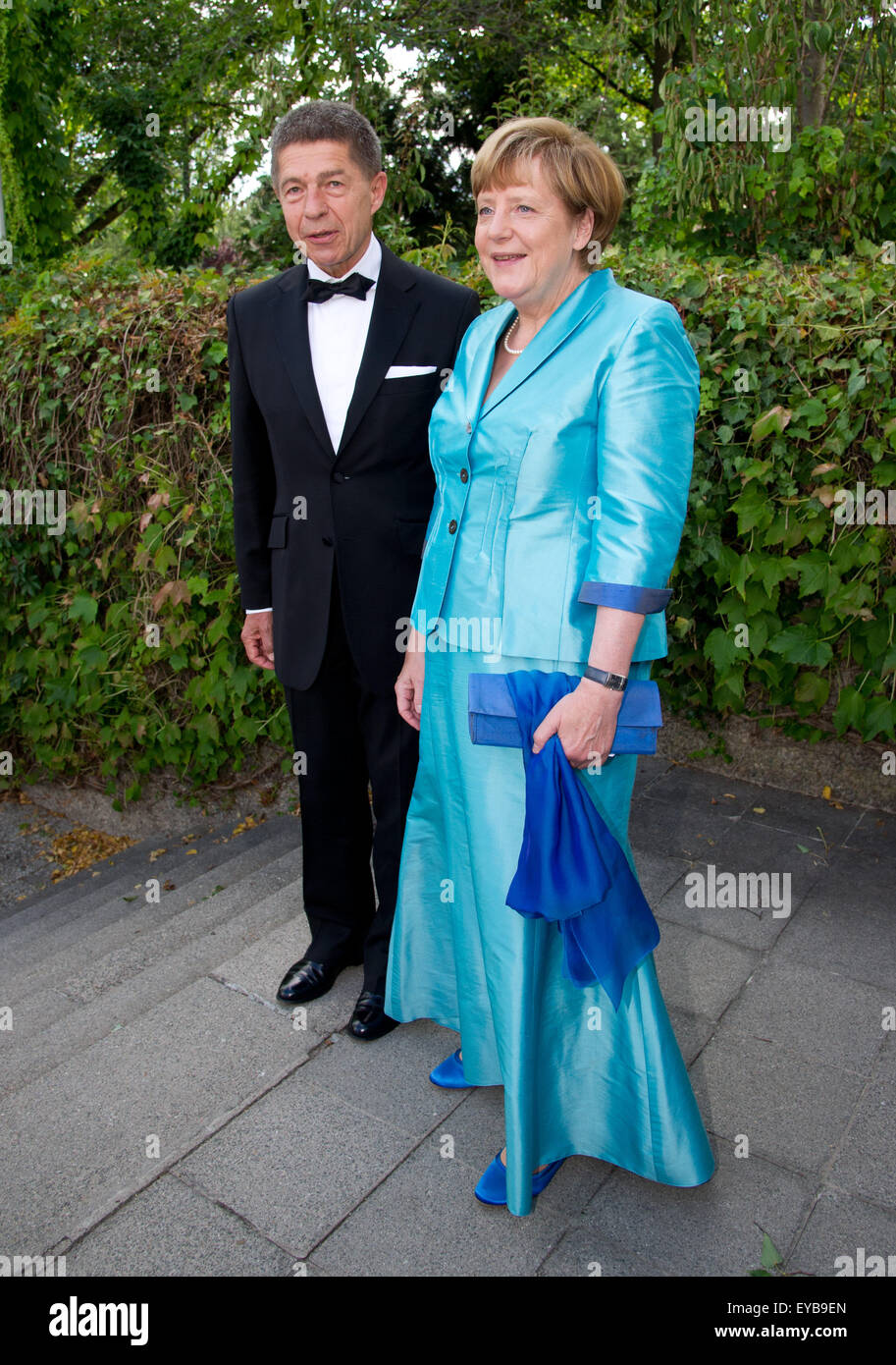 Bayreuth, Deutschland. 25. Juli 2015. Bundeskanzlerin Angela Merkel und ...