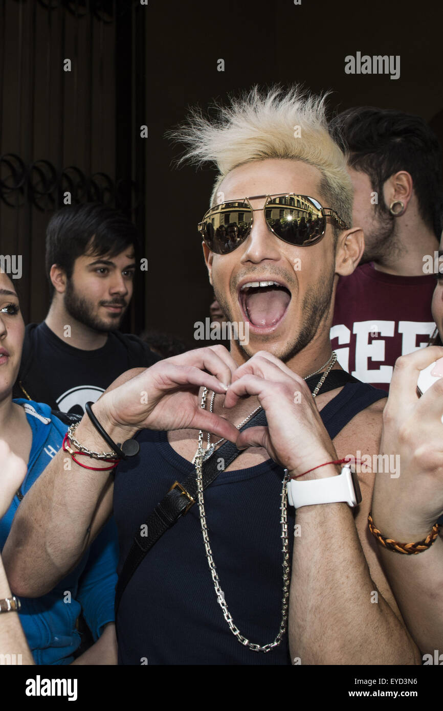 Ariana Grandes Bruder Frankie J. Grande ist von den Fans mit Mailand ...