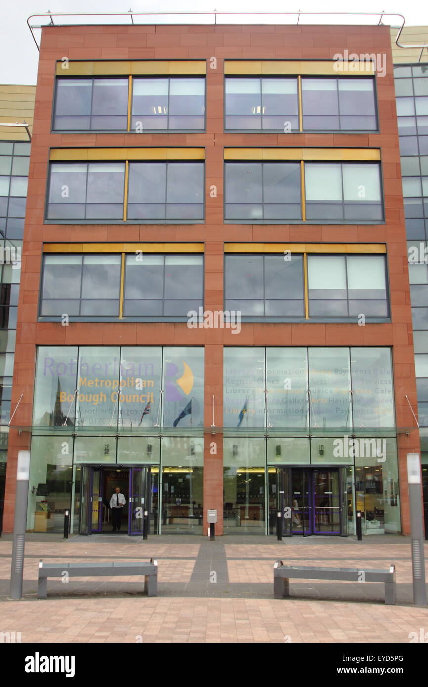 Rotherham metropolitan borough council -Fotos und -Bildmaterial in ...