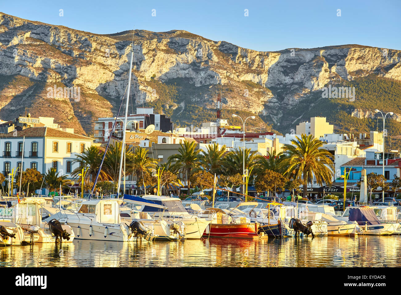 Denia spain montgo -Fotos und -Bildmaterial in hoher Auflösung – Alamy