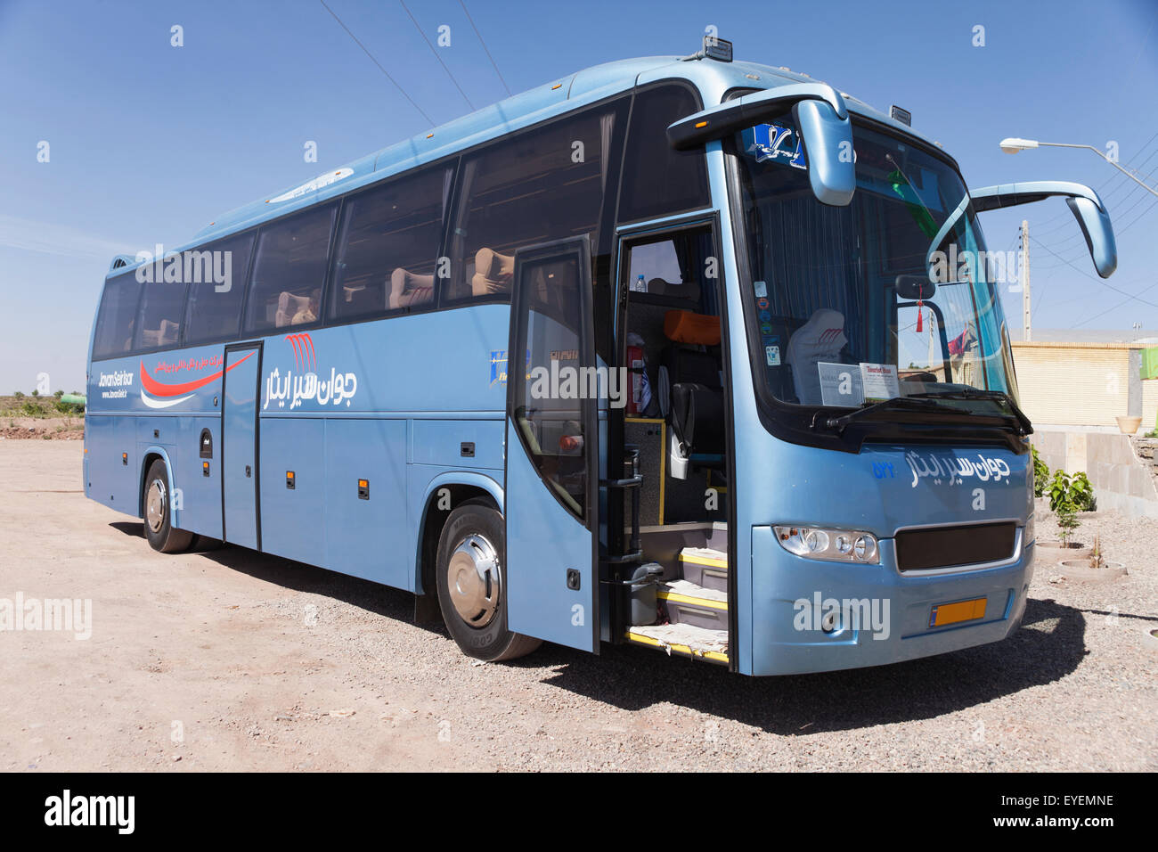 Iranischer bus -Fotos und -Bildmaterial in hoher Auflösung – Alamy