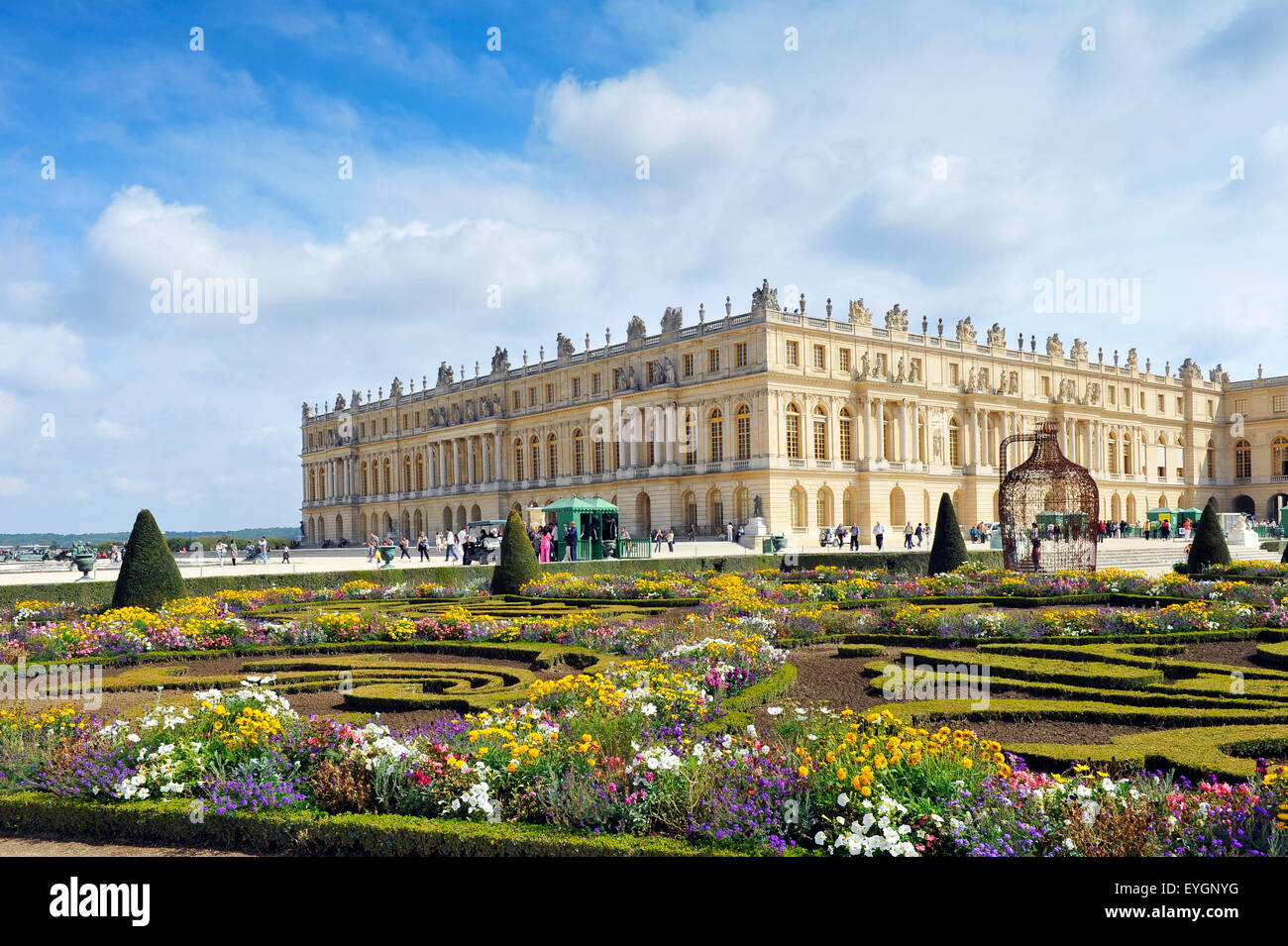 Chateau de versailles garden -Fotos und -Bildmaterial in hoher ...