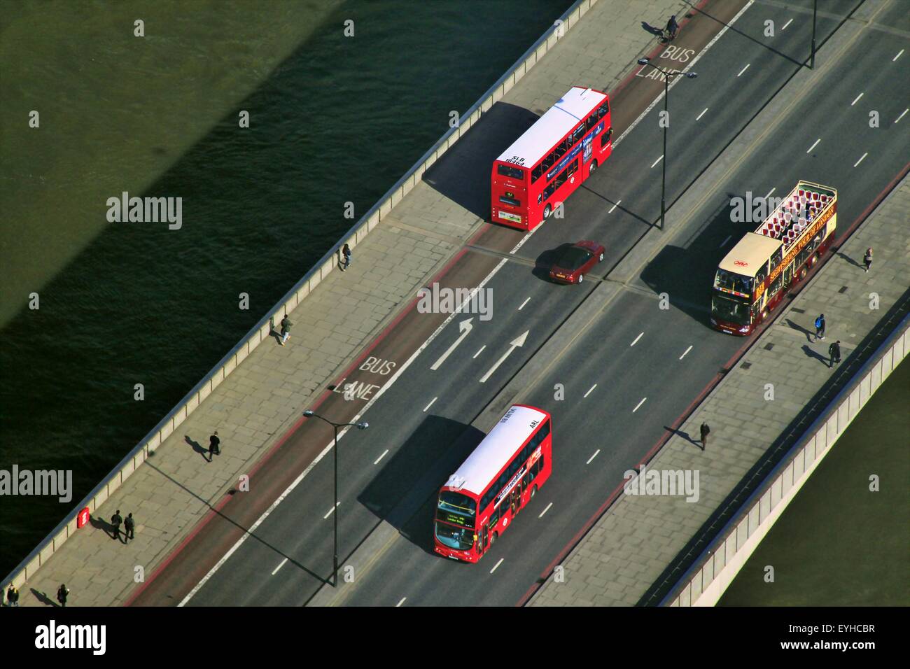 Rote scherbe -Fotos und -Bildmaterial in hoher Auflösung – Alamy