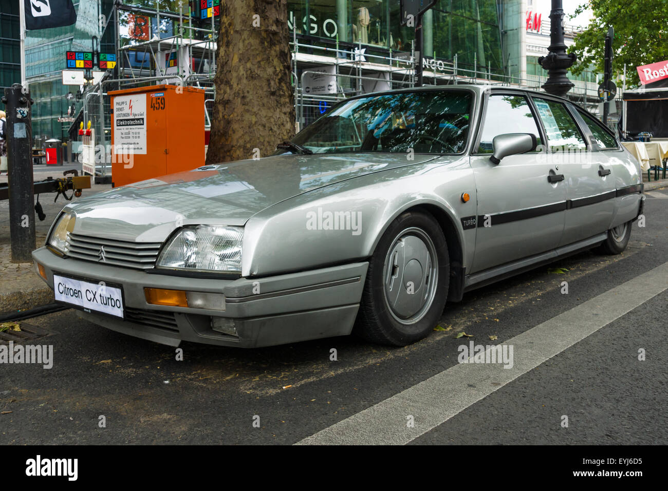 Citroen cx prestige -Fotos und -Bildmaterial in hoher Auflösung – Alamy