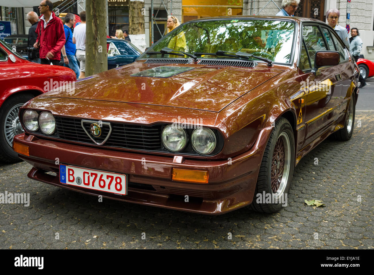 BERLIN - 14. Juni 2015: Sportwagen Alfa Romeo GTV6. Die Classic Days am ...
