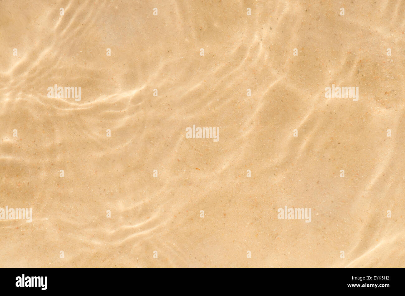 Hintergrund mit sand und wasser -Fotos und -Bildmaterial in hoher ...