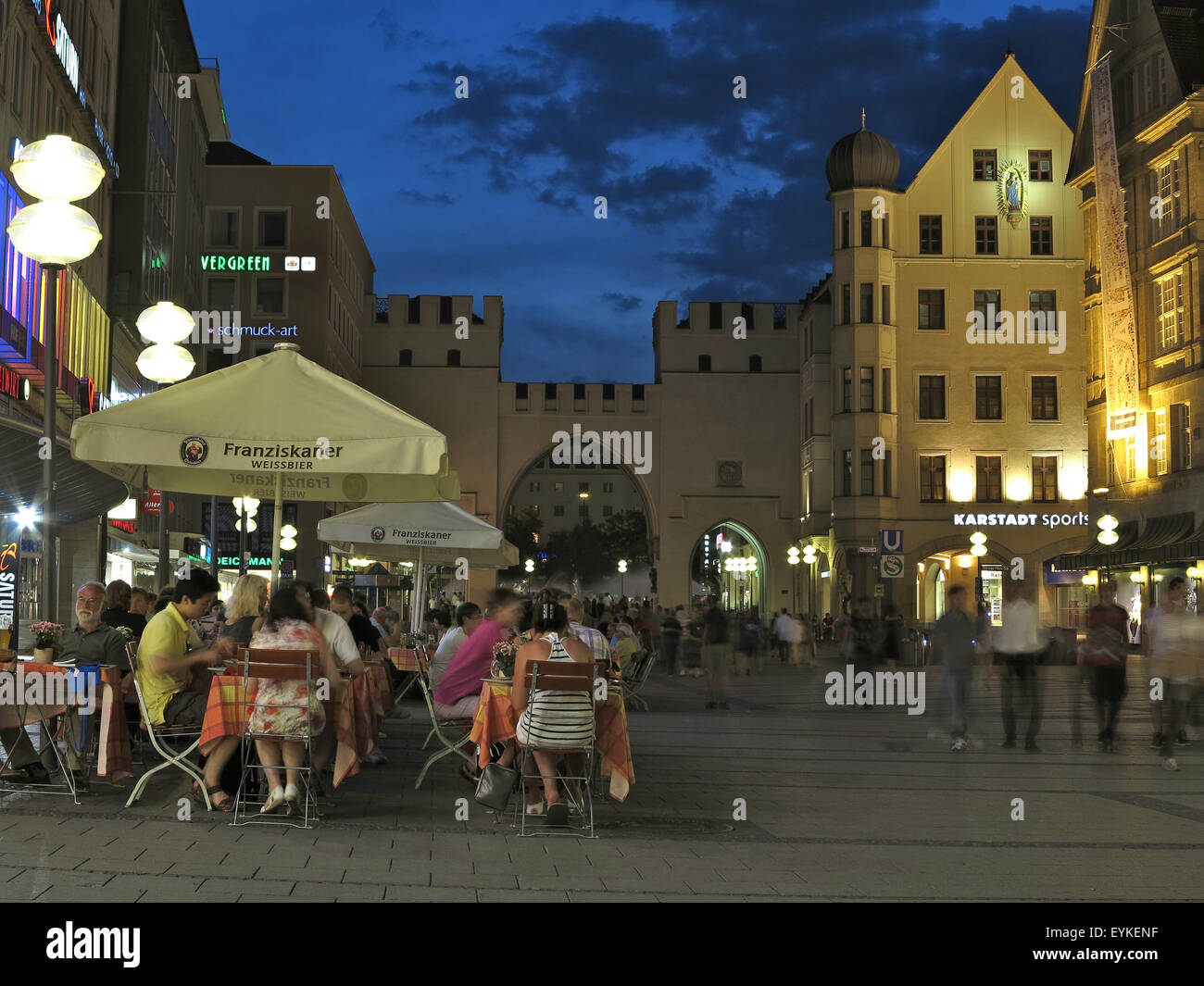Neuhauser street -Fotos und -Bildmaterial in hoher Auflösung – Alamy