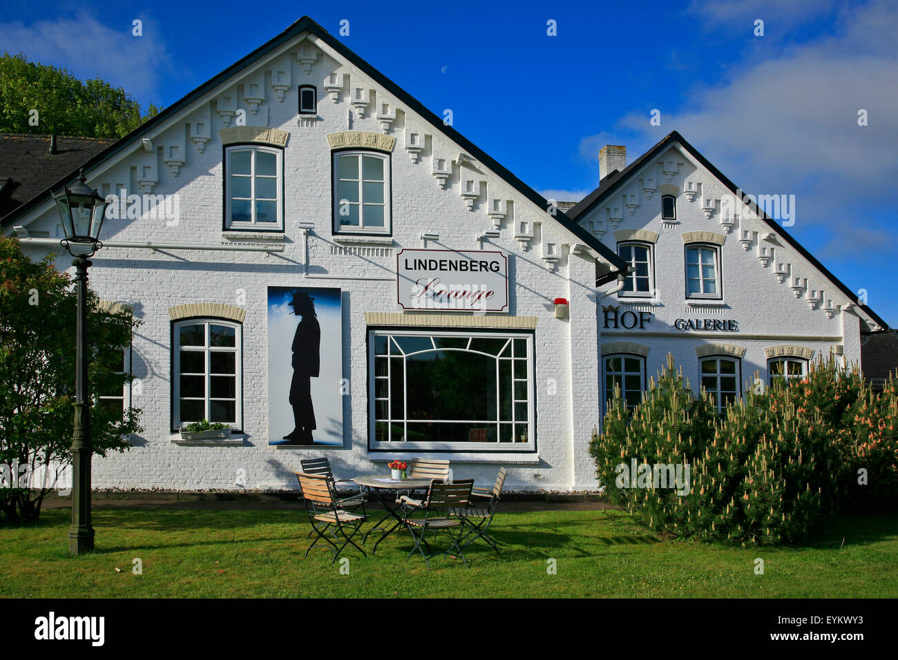 Hof-Galerie mit Udo Lindenberg-Lounge in Morsum auf Sylt ...