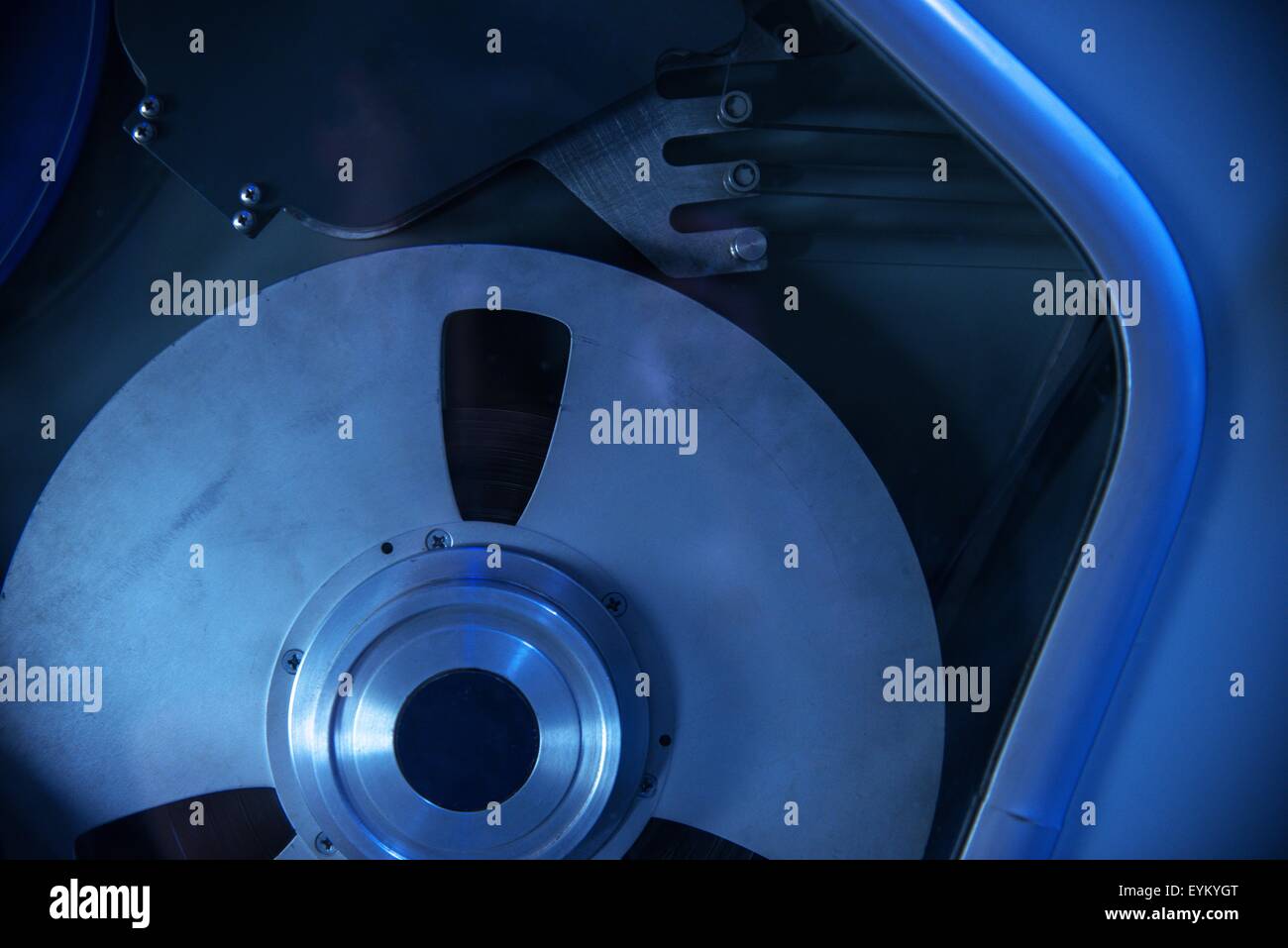 Magnetic tape and computer -Fotos und -Bildmaterial in hoher Auflösung ...