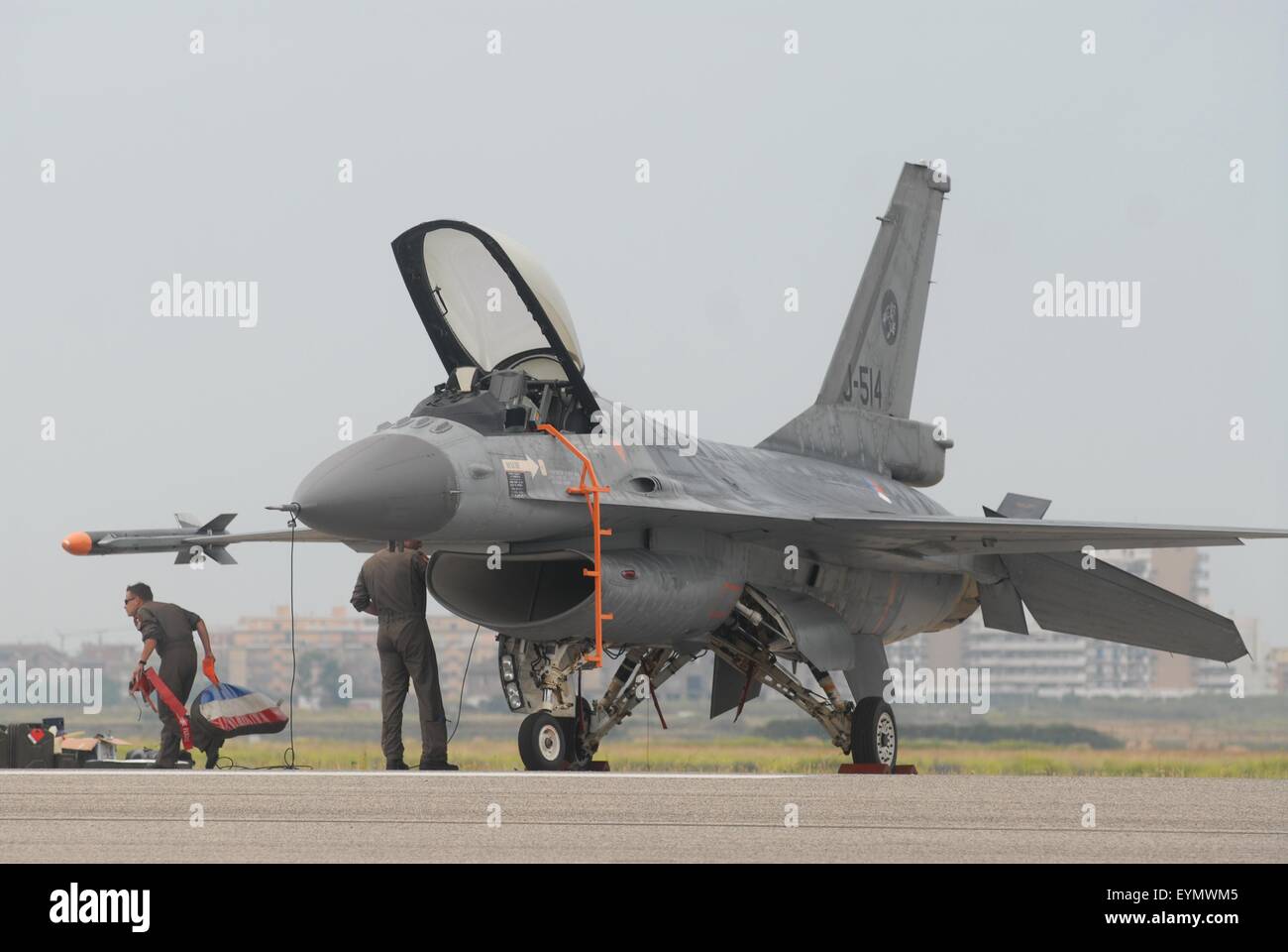 Italienische Luftwaffe, F-16 Kampfflugzeugen "Falcon Stockfotografie ...