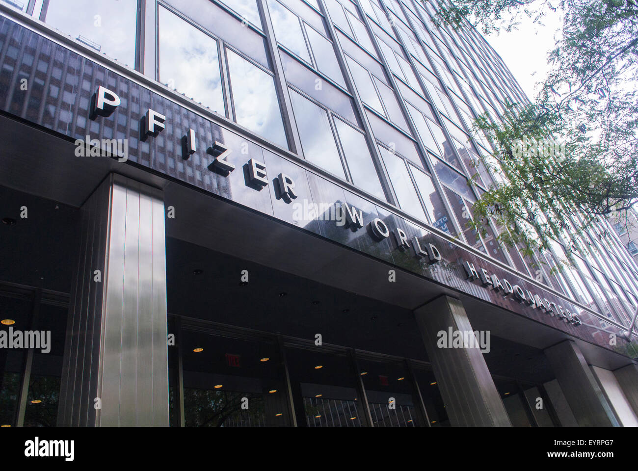 Pfizer new york -Fotos und -Bildmaterial in hoher Auflösung – Alamy