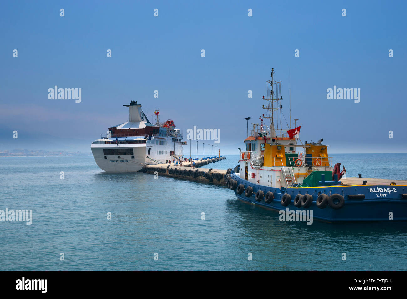 Türkei, Alanya, Passagierschiff Orient Queen II im Hafen von Alanya ...