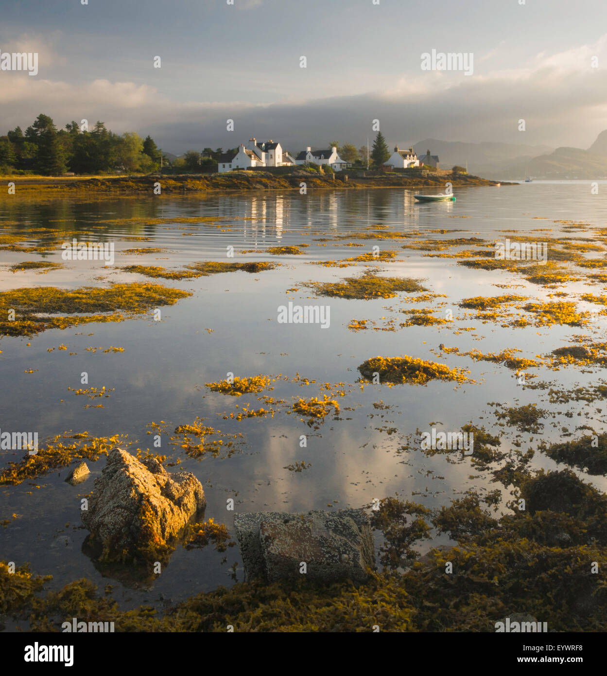 Dorf kyle of lochalsh harbour -Fotos und -Bildmaterial in hoher ...