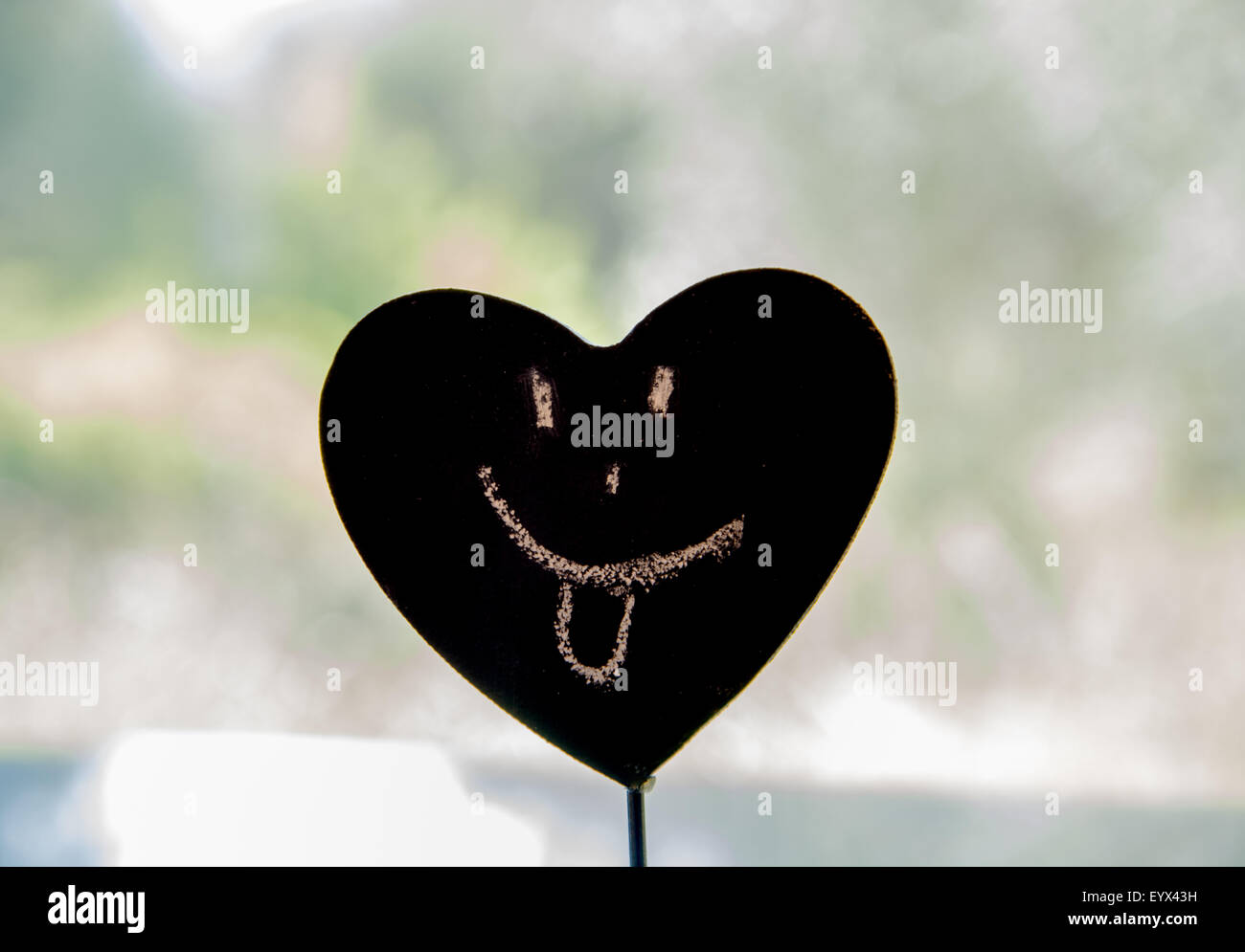 Herz smiley -Fotos und -Bildmaterial in hoher Auflösung – Alamy