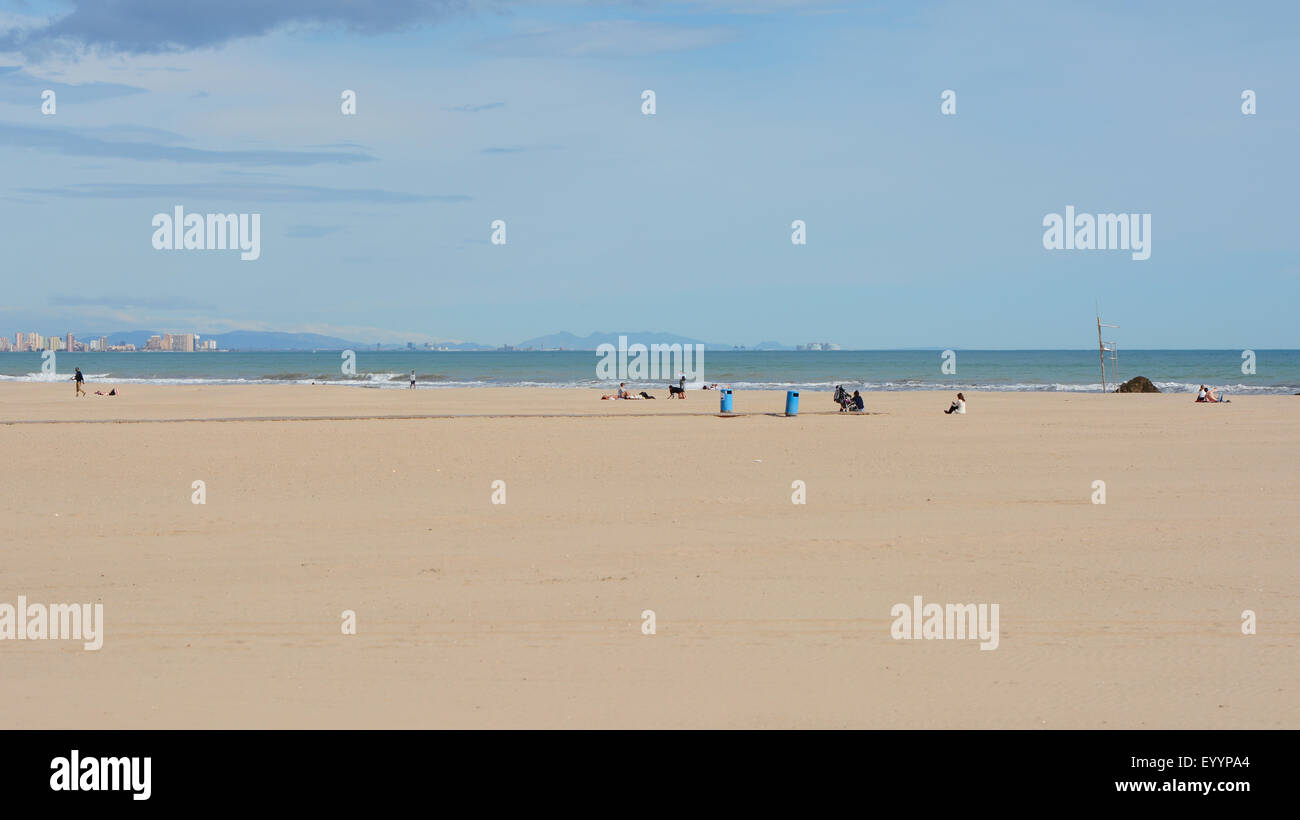 Valencia beach -Fotos und -Bildmaterial in hoher Auflösung – Alamy