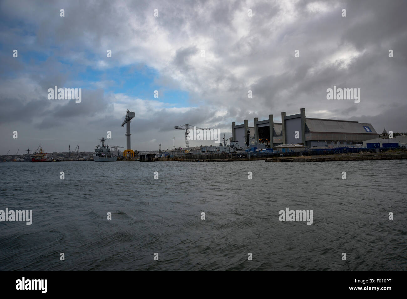Plymouth marine werft -Fotos und -Bildmaterial in hoher Auflösung – Alamy