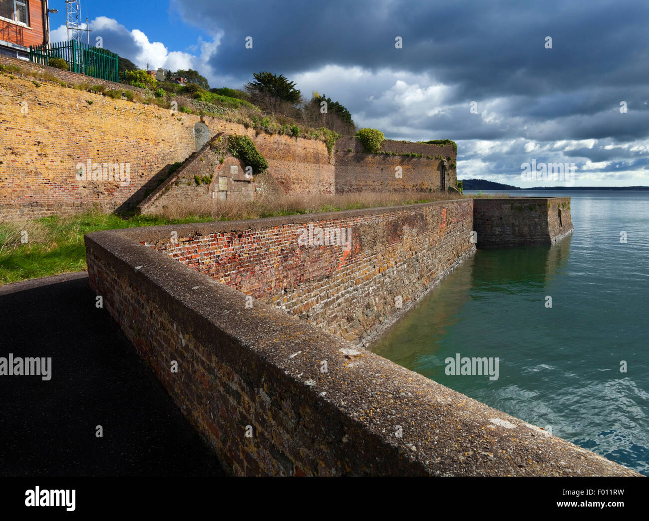 Cove Fort aus dem 18. Jahrhundert gebaut britische Garnison und Pistole ...