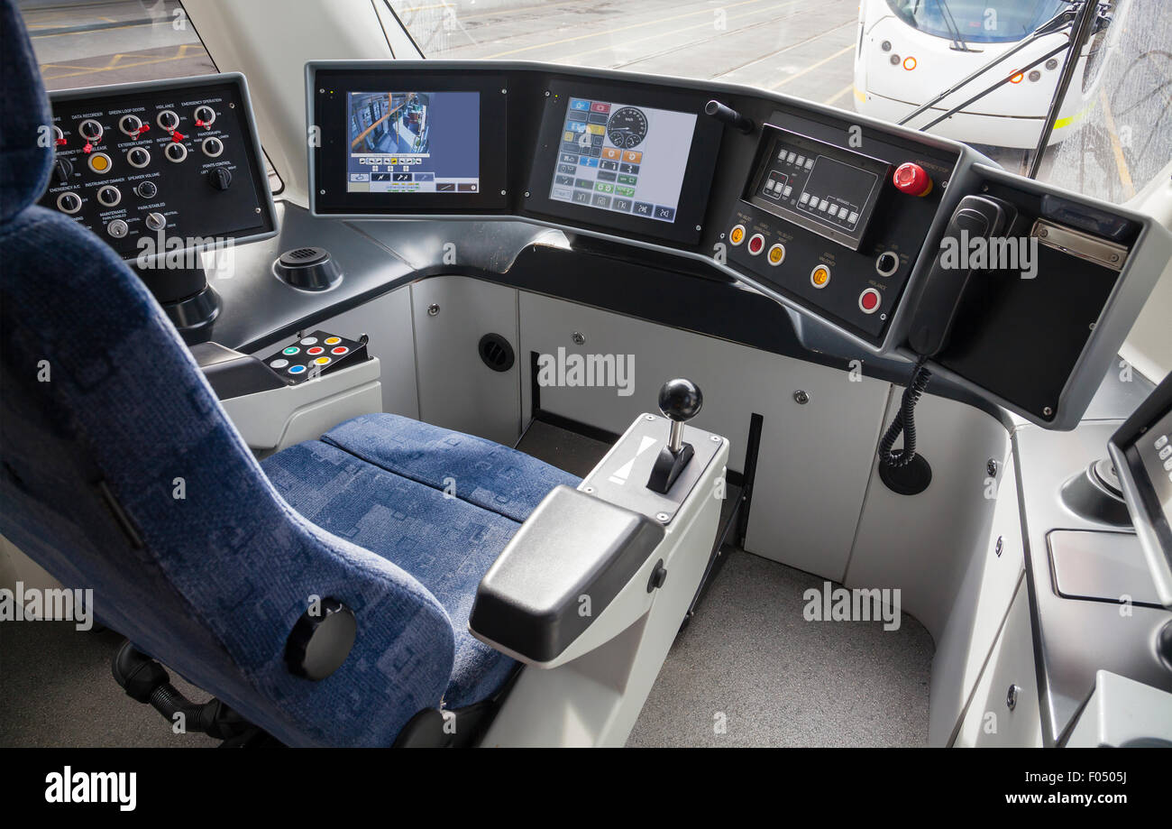 Metro driver cockpit -Fotos und -Bildmaterial in hoher Auflösung – Alamy