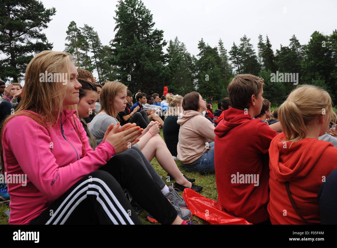 Insel Utoya, Norwegen. 7. August 2015. Teilnehmer in das Jugendcamp auf ...