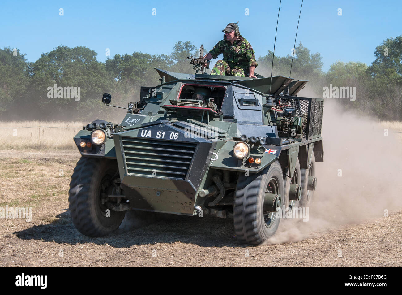 Saracen personnel carrier -Fotos und -Bildmaterial in hoher Auflösung ...