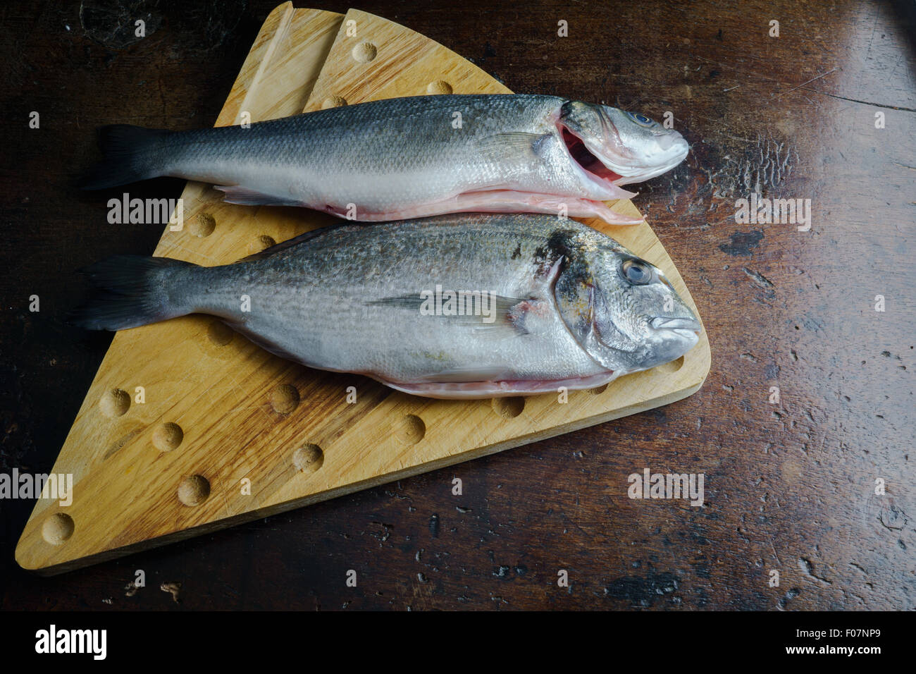 Pesce spada al forno -Fotos und -Bildmaterial in hoher Auflösung – Alamy