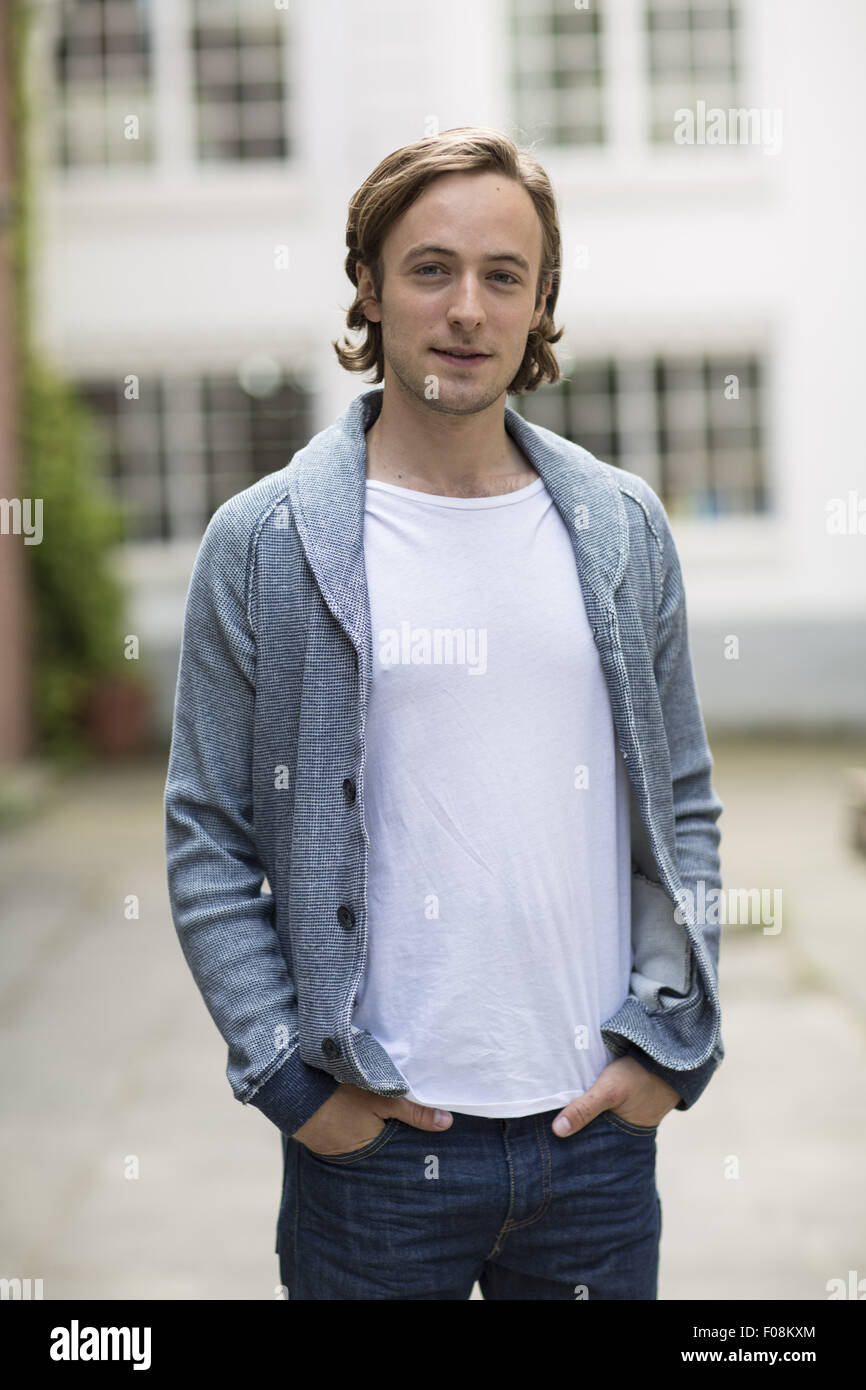 Akteure, die Förderung der neuen Staffel von Rote Rosen bei Briese ...