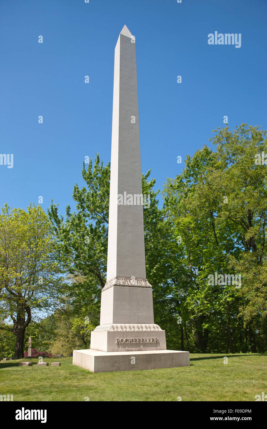 ROCKEFELLER FAMILIE BEERDIGUNG PLOT JOHN D ROCKEFELLER OBELISK LAKE ...