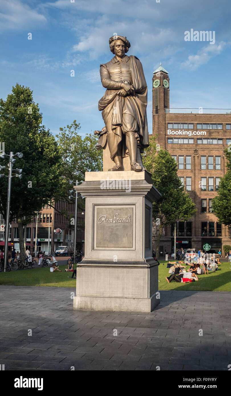 Niederlande amsterdam rembrandtplein statue -Fotos und -Bildmaterial in ...