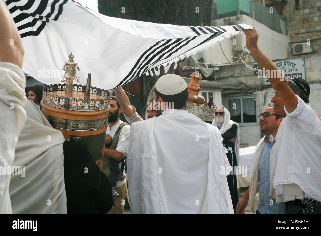 Torah bible -Fotos und -Bildmaterial in hoher Auflösung – Alamy