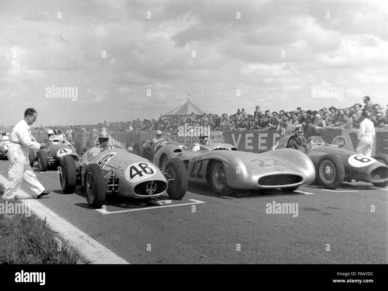 Hans hermann racing driver -Fotos und -Bildmaterial in hoher Auflösung ...