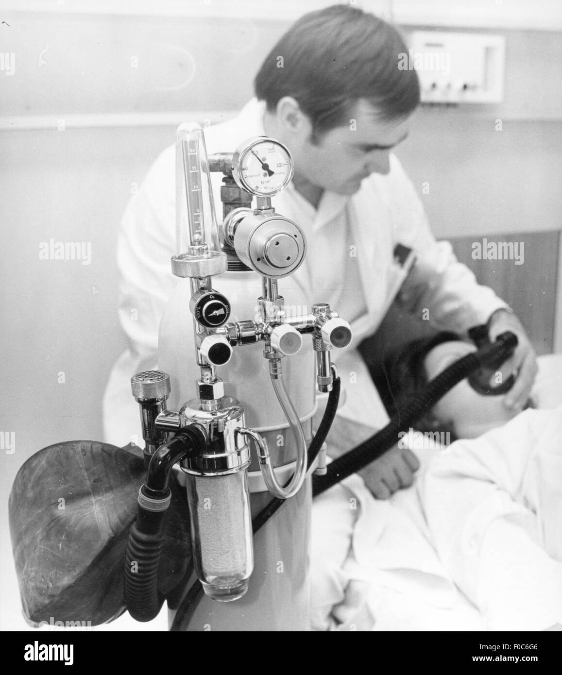 Anaesthesia Historical Stockfotos And Anaesthesia Historical Bilder Alamy