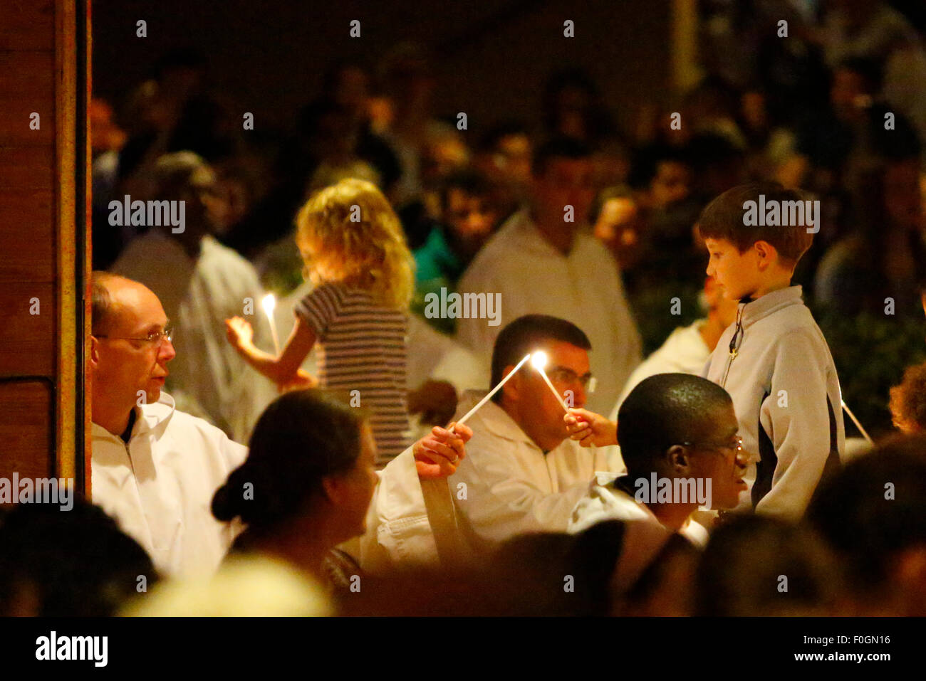 Taize brüder -Fotos und -Bildmaterial in hoher Auflösung – Alamy