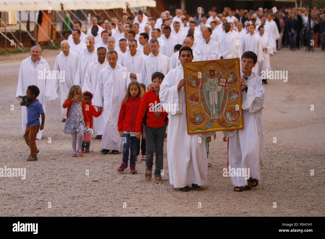 Versöhnungskirche taize -Fotos und -Bildmaterial in hoher Auflösung – Alamy