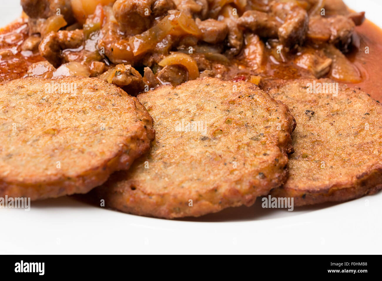 Kartoffelpuffer mit Fleisch-Mischung, typisch Tschechisch oder Deutsch ...