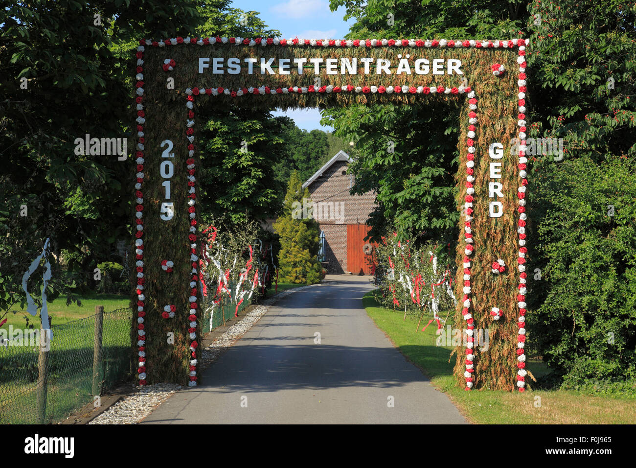 Bauernhaus tor -Fotos und -Bildmaterial in hoher Auflösung – Alamy