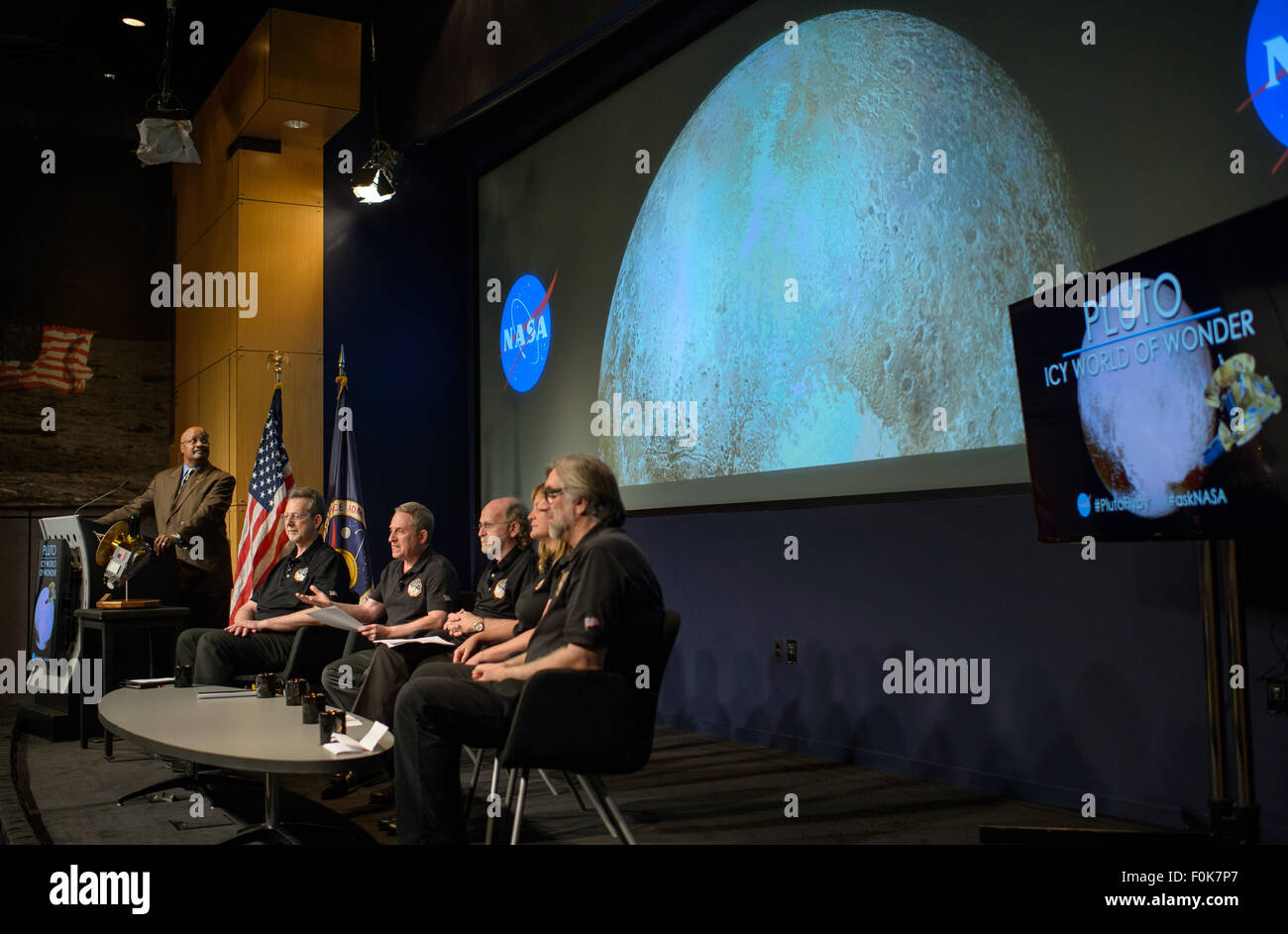 Public affairs officer im hauptquartier der nasa -Fotos und ...