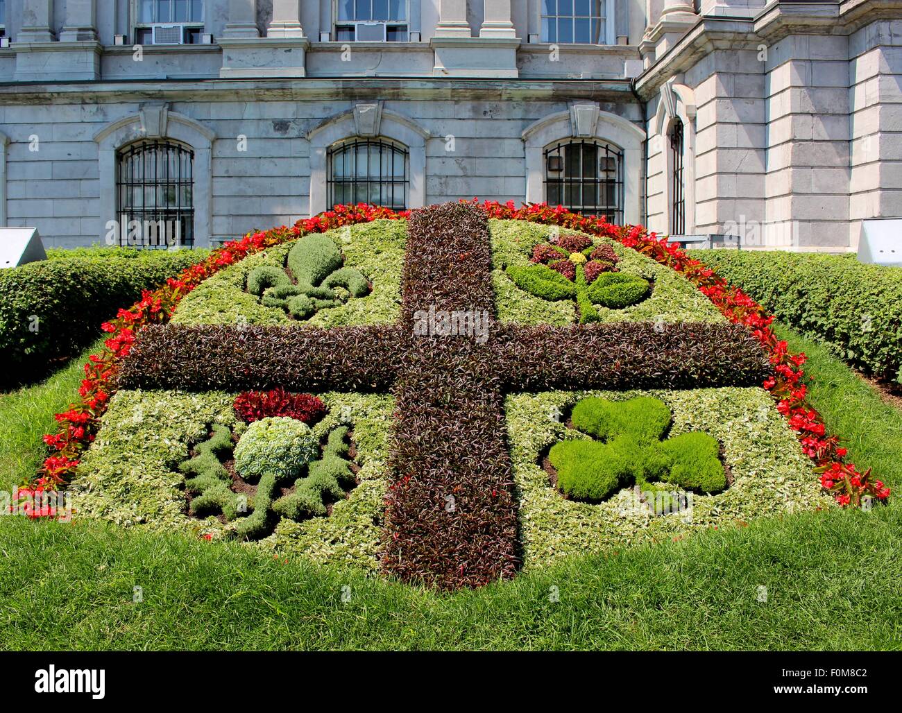 Montreals Wappen enthält die Französisch Fleur de Lys, die englische ...
