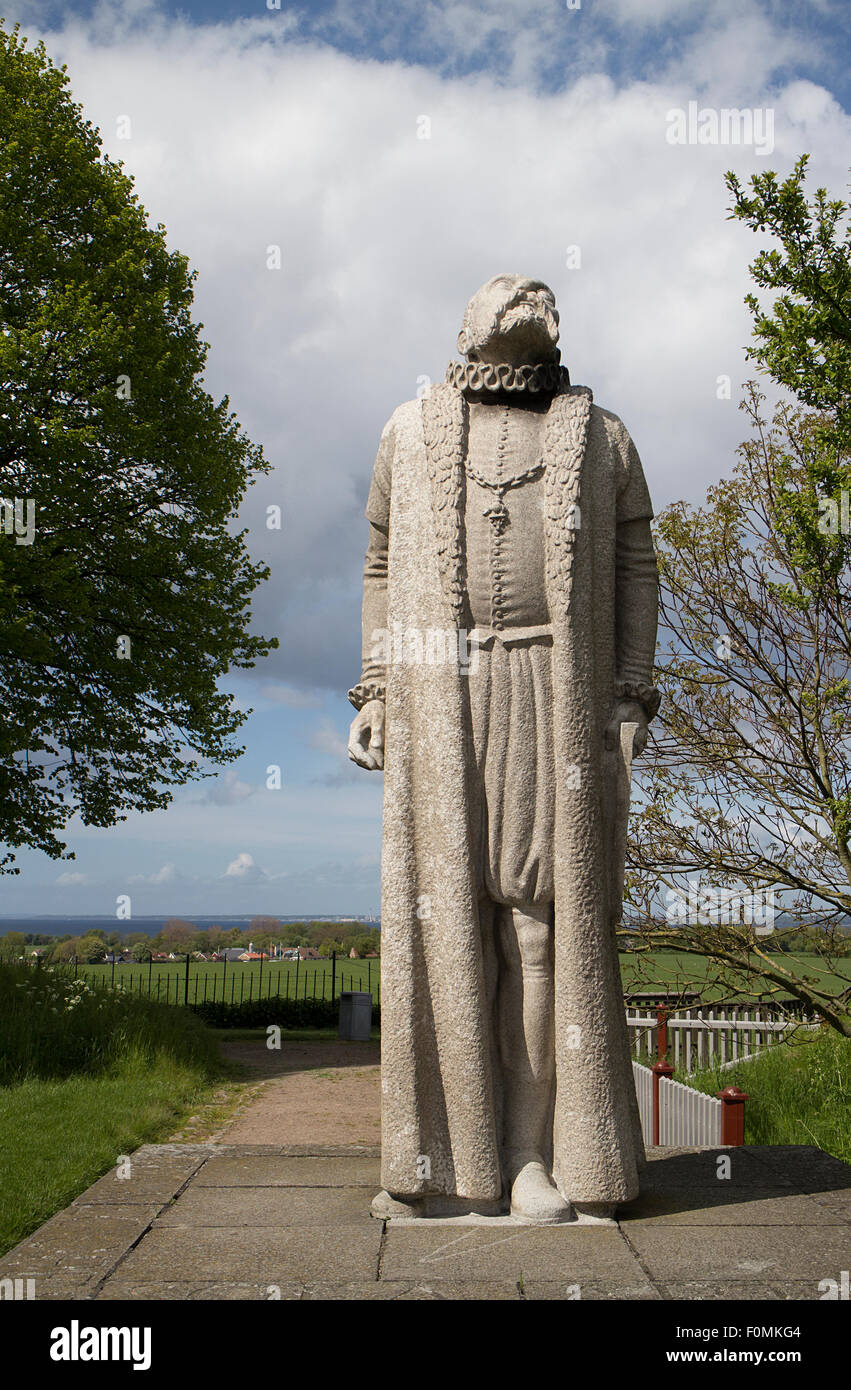 Statue von Tycho Brahe auf Uraniborg auf der Insel Ven, Schweden ...