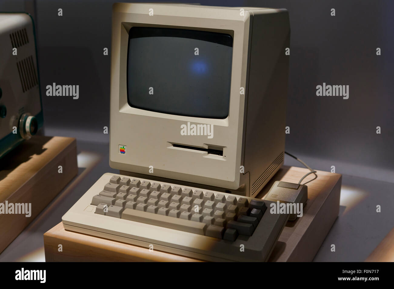 Apple macintosh 1984 -Fotos und -Bildmaterial in hoher Auflösung – Alamy