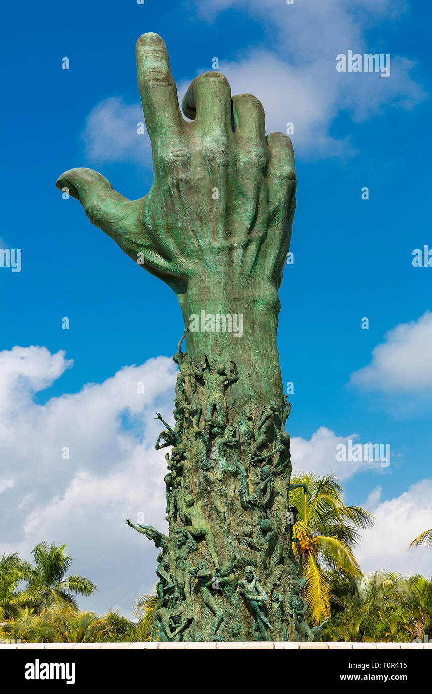 Holocaust memorial miami beach sculpture -Fotos und -Bildmaterial in ...