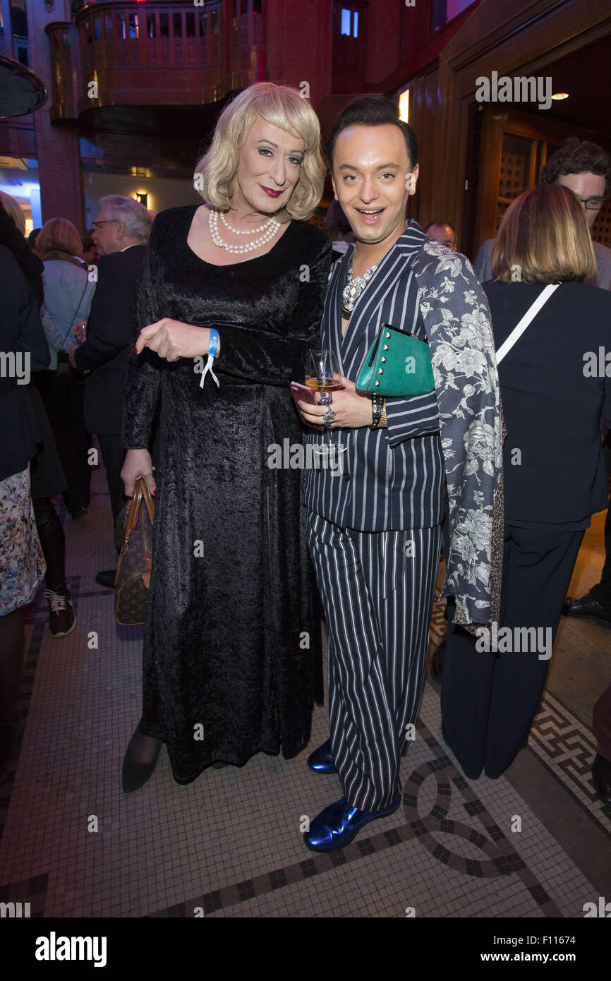 Lilo wanders -Fotos und -Bildmaterial in hoher Auflösung – Alamy